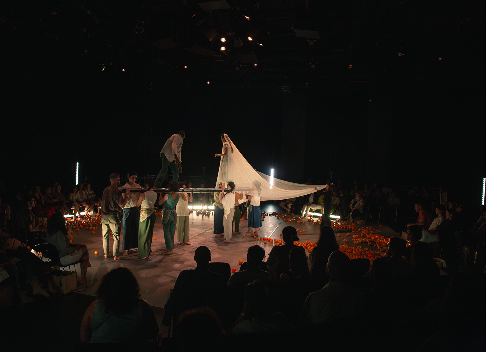 voir : Gathering Samar Haddad King – Yaa Samar ! Dance theatre mer. 8 ...